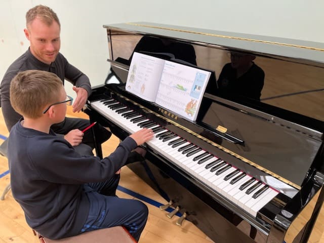 About Me - Go 4 Piano